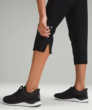 Lululemon Adapted State High-rise Cropped Jogger - Black