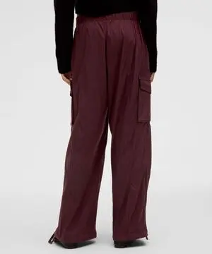 Lululemon Lightweight Adjustable Mid-rise Cargo Pant