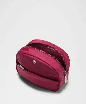 Lululemon City Essentials Pouch 4l - Raspberry Rave/silver