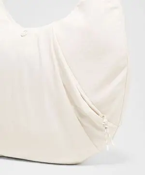 Lululemon Pleated Shoulder Bag 10l - Light Ivory