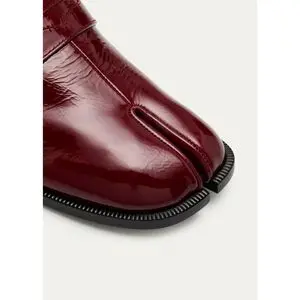 MAISON MARGIELA Tabi Crinkled Patent Leather Penny Loafers - Brick