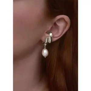 Lady Grey Pearl Shift Earrings - Silver