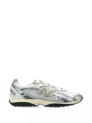 NEW BALANCE 204l Shoes