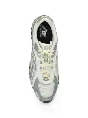 NEW BALANCE 204l Shoes