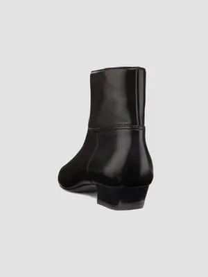 STUART WEITZMAN Stassi Leather Ankle Boots