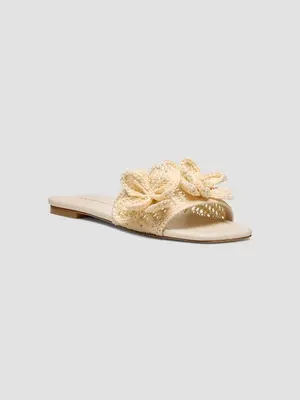 STUART WEITZMAN Lotus Crocheted Sandals - Chalk