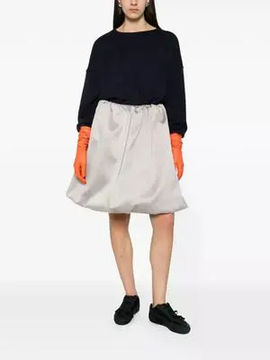 LII V-back Knit Sweater