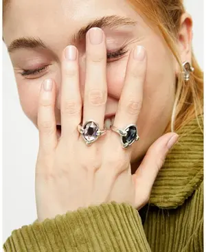 UNODE50 Sterling Plated Ring With Black Faceted Crystal