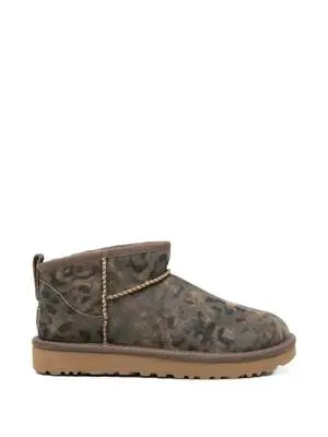 UGG Suede Mini Boot With Asymmetrical Topline, Spotted Print & Sugarcane Eva Outsole - Verde