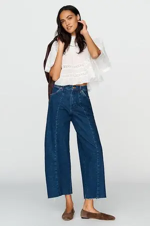 Wrangler High Rise Cowboy Barrel Jeans