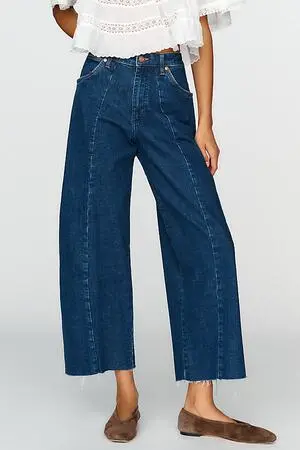 Wrangler High Rise Cowboy Barrel Jeans
