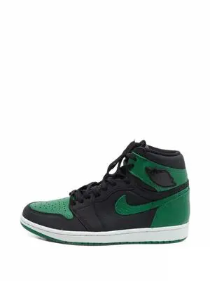 JORDAN Air 1 Retro High-top Sneakers - Black