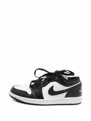 JORDAN 1 Panda Low-top Sneakers