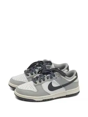 Nike Dunk Low Sneakers