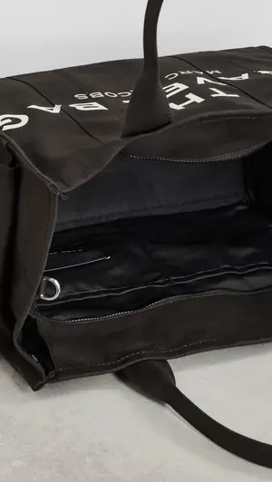 Marc Jacobs The Travel Tote Bag In Canvas