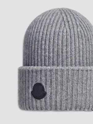 Moncler Beanie Hat In Cashmere - Light Gray