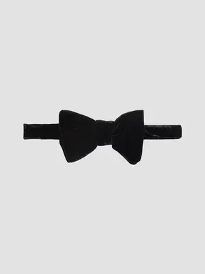 TOM FORD Pre-tied Velvet Bow Tie - Black