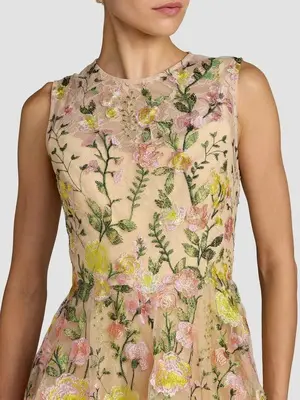 Mac Duggal Embroidered Floral Lace Minidress