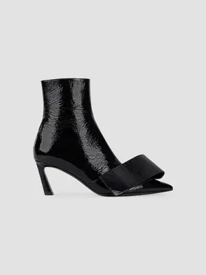 Givenchy Twisted Ribbon Ankle Boots In Shiny Naplack Leather - Black