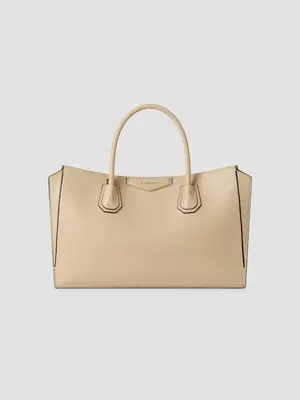 Givenchy Medium Antigona Catchall Top Handle Bag In Shiny Grained Leather - Dune