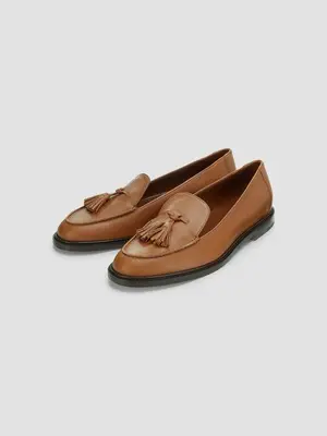 Manolo Blahnik Bucky Tassel Leather Loafers