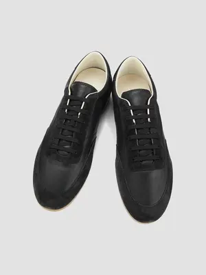 COMMON PROJECTS Minimal Runner Sneakers - Black