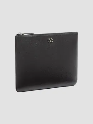 Valentino Garavani Vlogo Signature Grainy Calfskin Pouch