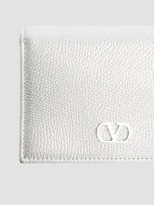 Valentino Garavani Vlogo Signature Laminated Grainy Calfskin Wallet - Silver