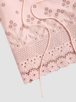 Valentino Garavani Sangallo Shorts With Fleur A Jours Daisy Motif