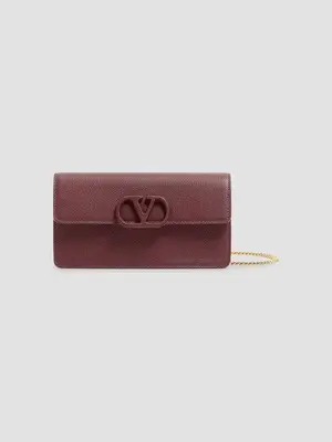 Valentino Garavani Vlogo Signature Grainy Calfskin Wallet With Chain - Maroon