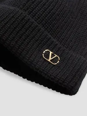 Valentino Garavani Vlogo Signature Knitted Cashmere Beanie