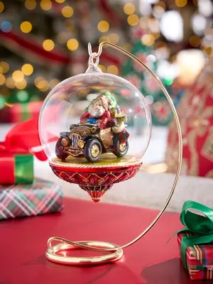 KOMOZJA Glass Santa In A Classic Car Ornat - One-color