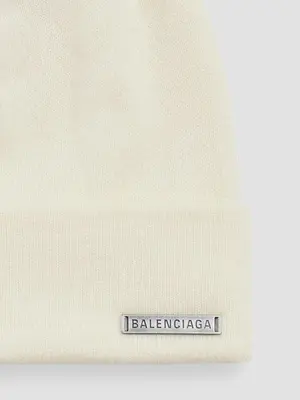 Balenciaga Knitted Beanie In Cashmere - Cream