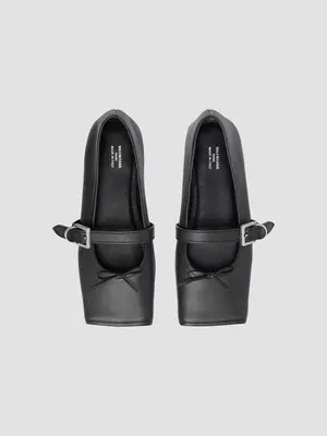 Balenciaga Bel Air Ballerinas