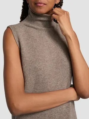Brandon Maxwell The Bruno Sleeveless Wool-cashmere Vest - Truffle
