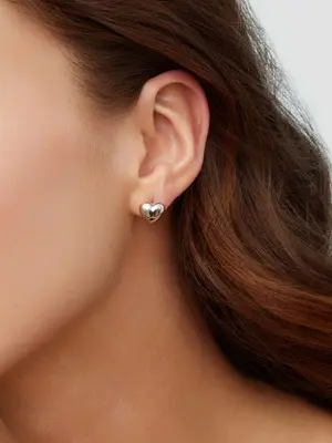 ORADINA Lover Studs In Sterling