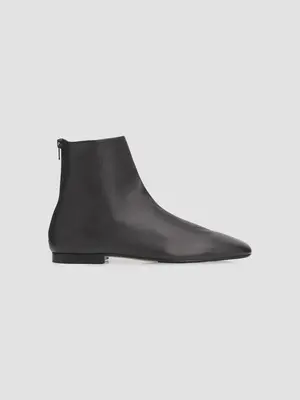 TOTEME Contour Leather Ankle Boots