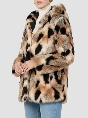 LYLA GRANT Fox Jacket With Hood