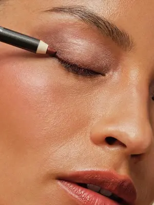 CHANTECAILLE Luster Glide Eye Pencil