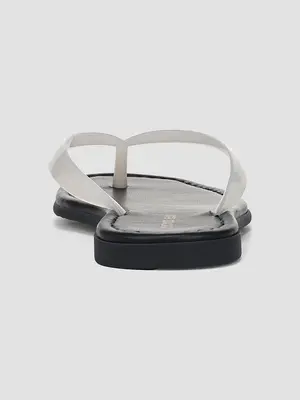 Veronica Beard Clea Jelly Flip-flops - Coconut
