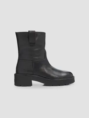 STUART WEITZMAN Ren Leather Lug Sole Boots