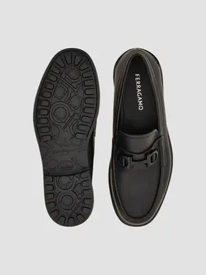FERRAGAMO Tobias Gancini Leather Loafers - Nero