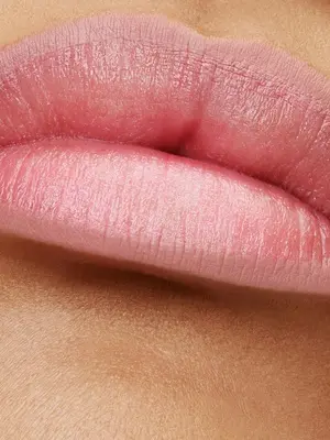 TOM FORD Runway Lip Pencil - Close Up