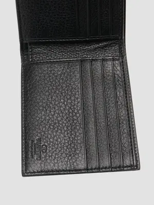 Valentino Garavani Rockstud Wallet In Grainy Calfskin