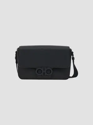 FERRAGAMO Leather Lock Shoulder Bag - Nero