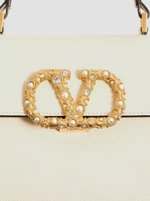 Valentino Garavani Vsling Small Top Handle Bag In Grainy Calfskin - Ivory