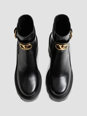 Valentino Garavani Vlogo Signature Calfskin Beatle 90mm Boots
