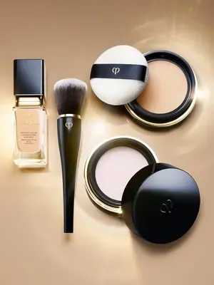 CLE DE PEAU BEAUTE Loose Powder - Light