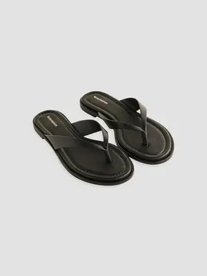 REFORMATION Jessie Leather Thong Sandals