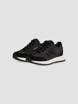 Moncler Sneakers In Suede And Nubuck - Black